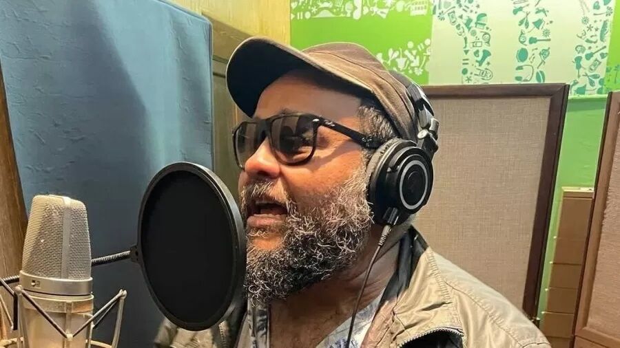 Cantor e ator Jr. Black, do filme 'Bacurau', morre aos 46 anos